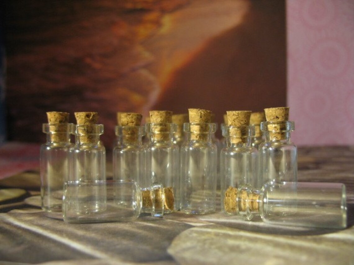 25 1.5ml Bottles. Bitty Bottles. Glass Vials. Glass Corked - Etsy