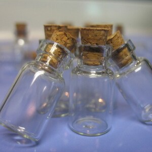 100 1ml Bitty Bottles. Empty Glass Vials. Glass Bottles. Miniature Bottles. Glass Vials With ...