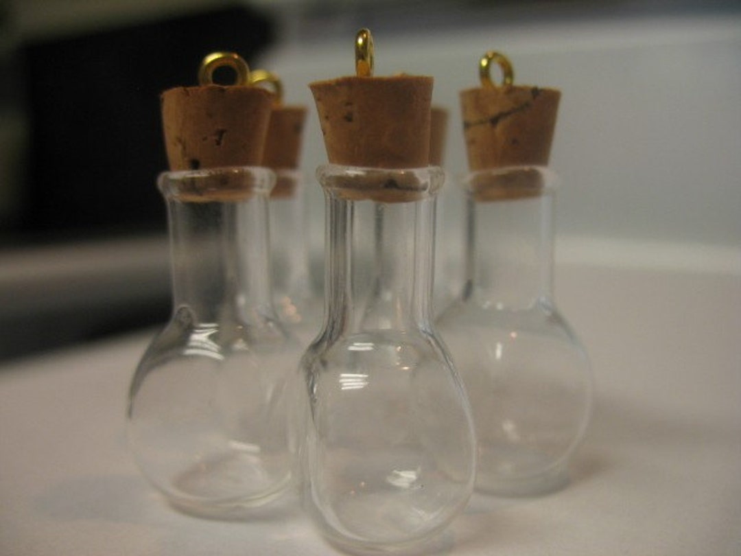 10 Square Flask Vials. Square Flask Shaped Bottles. Tiny Glass Bottles ...