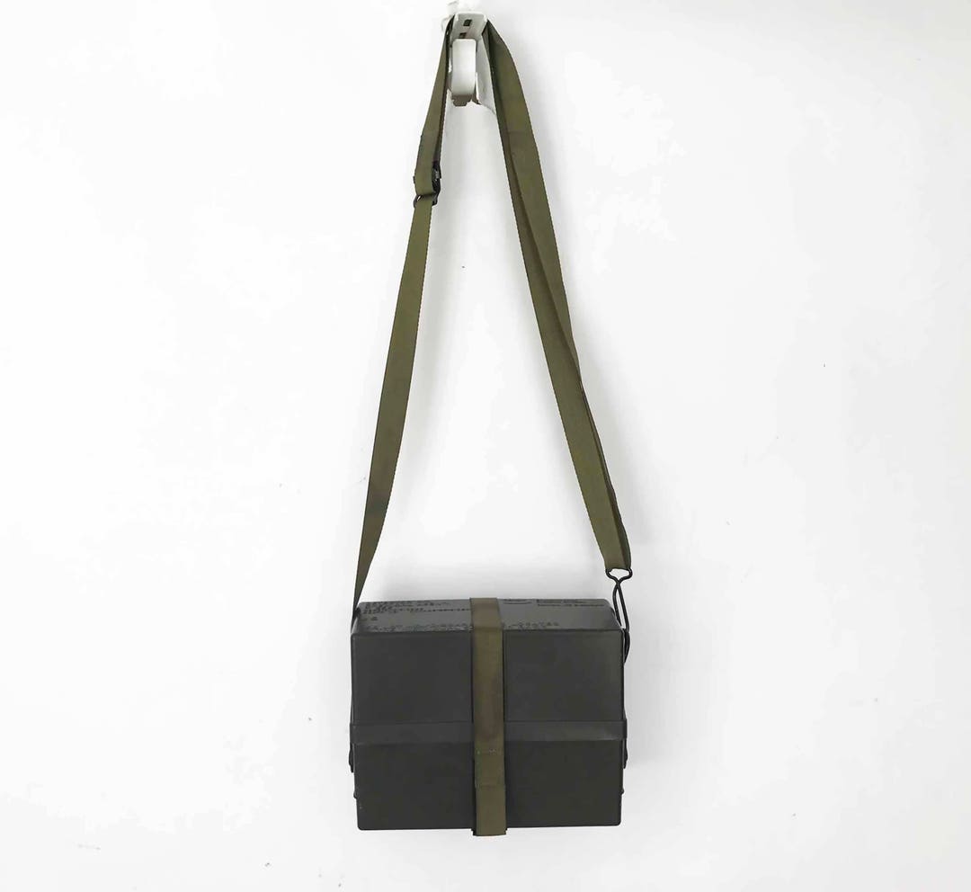 The Hawkeye Army Vintage 70s Purse Carryall Camera Bag Satchel Plastic ...