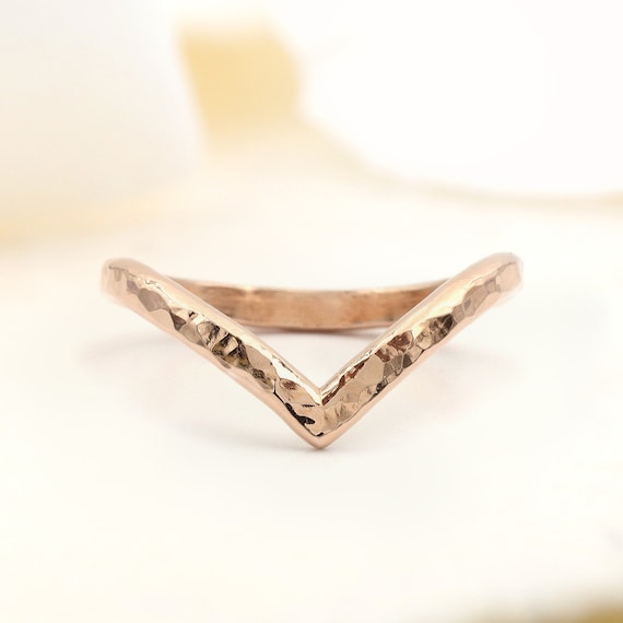 V Ring Hammered Silver and Solid Gold - Etsy