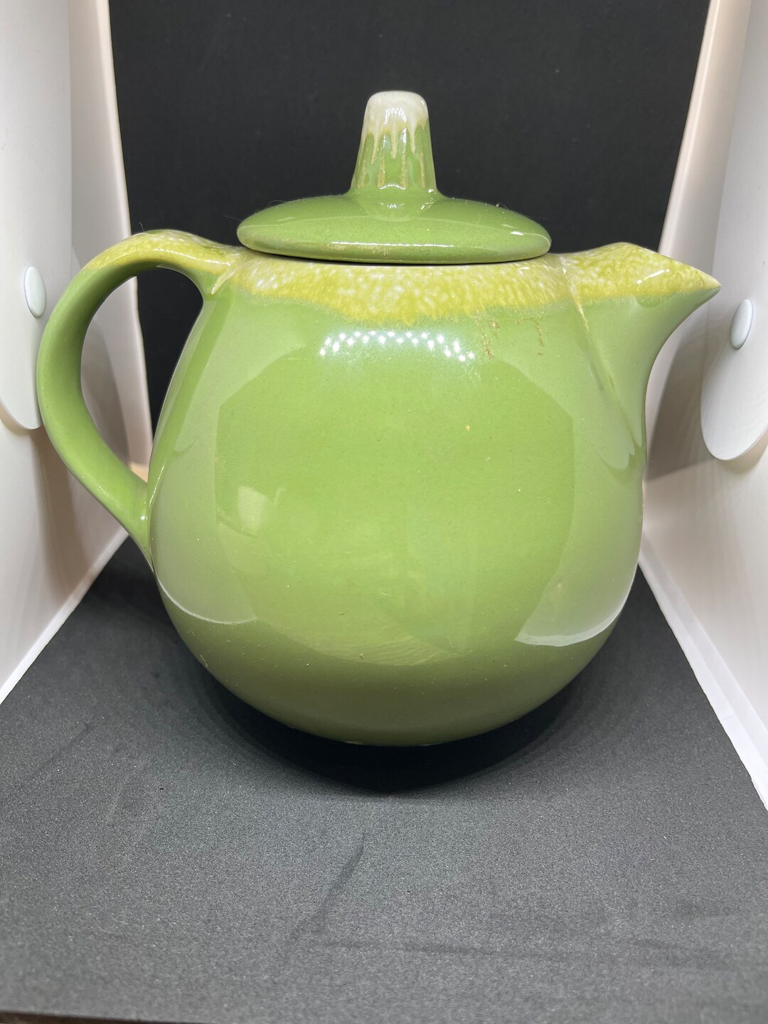 Vintage Hull Pottery Tea Pot - Etsy