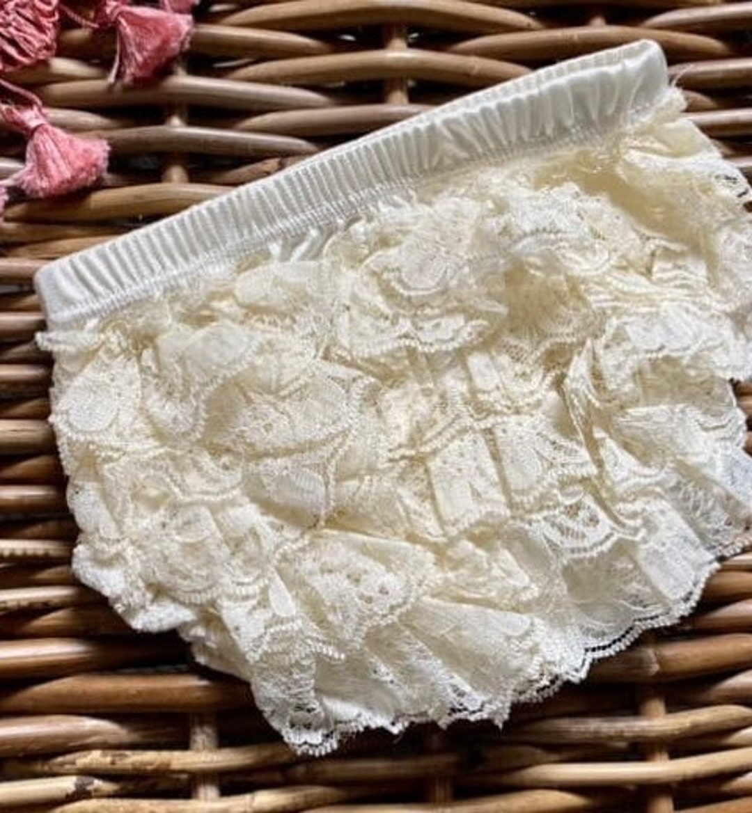 Ivory Lace Bloomer Ruffle Bottom Diaper Cover Cream Bloomer Newborn ...