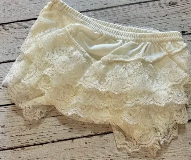 Ivory Lace Ruffle Bloomer – Newborn, Christening, Birthday - Etsy