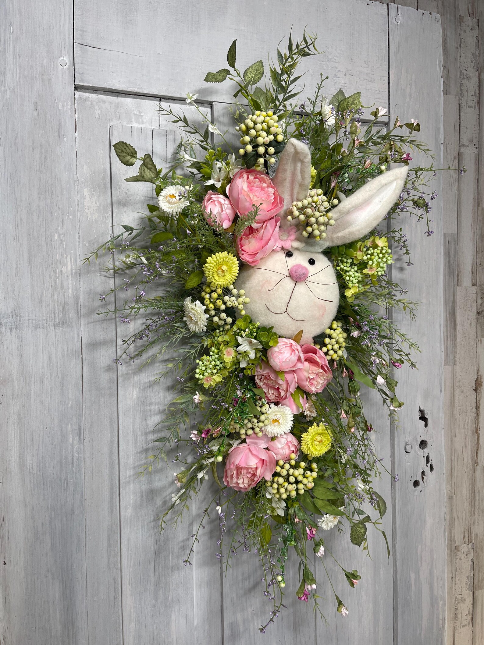 Garden Bunny Swag, Spring Floral Door Décor, Farmhouse Rabbit Swag ...