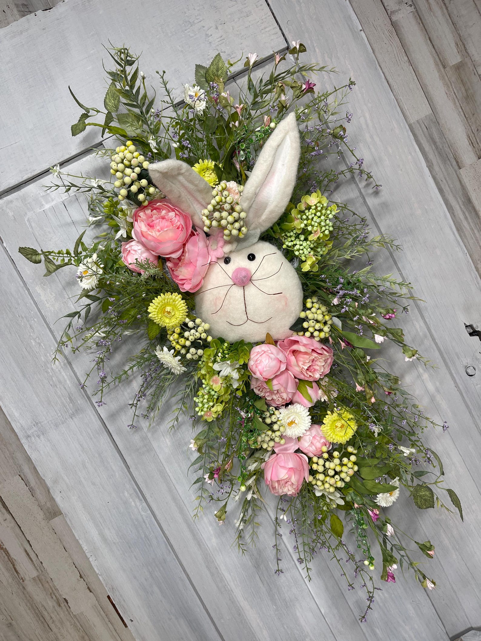 Garden Bunny Swag, Spring Floral Door Décor, Farmhouse Rabbit Swag ...