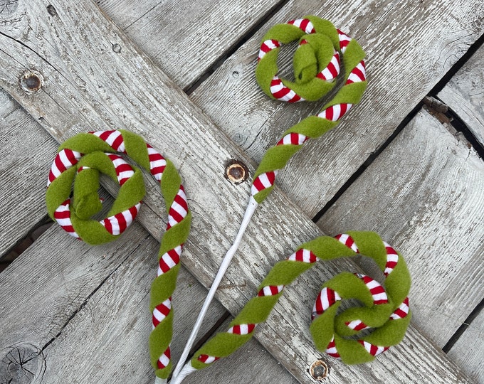 Red and Green Spiral Curly Pick for Christmas Decorating , Curly Rustic ...