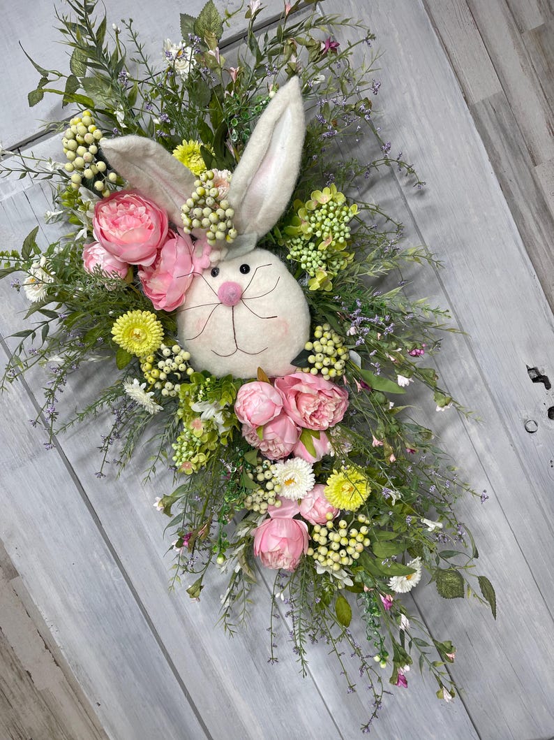 Garden Bunny Swag, Spring Floral Door Décor, Farmhouse Rabbit Swag ...