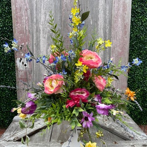 Spring Mixed Floral Arrangement for Dining Table, Large Spring Floral ...
