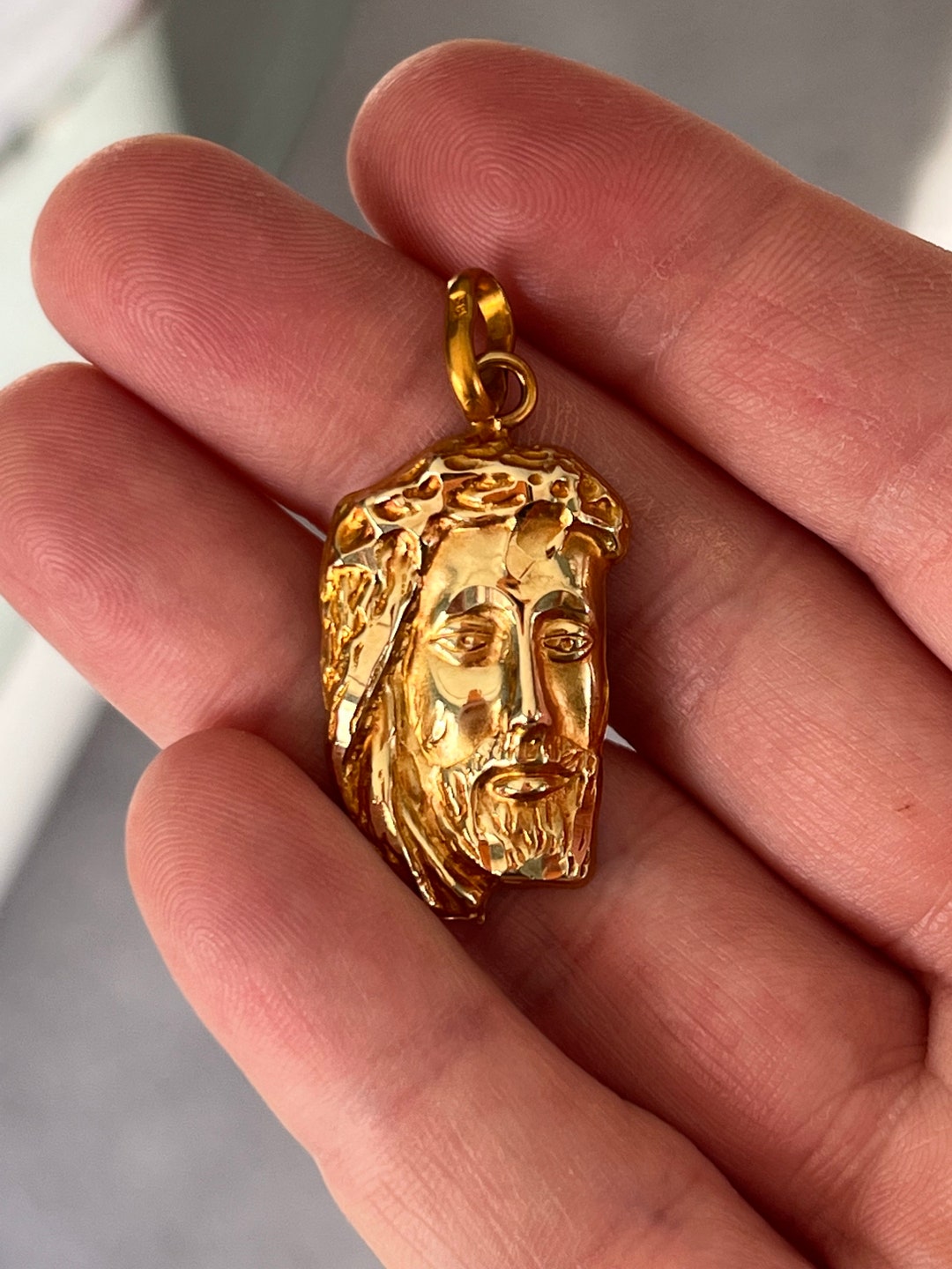 14k Gold Jesus Christ Pendant - Etsy