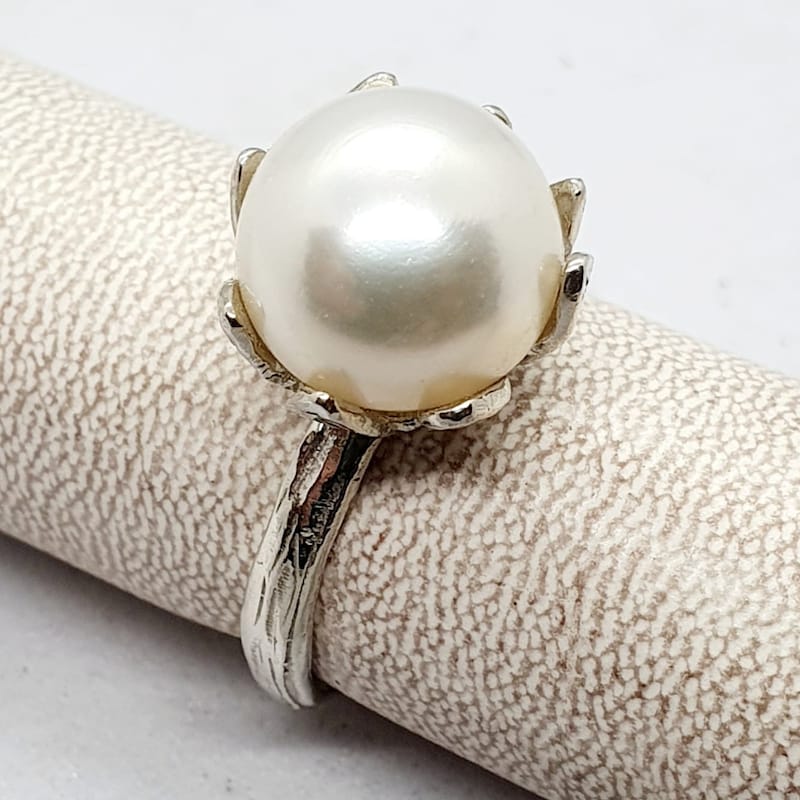 Big Pearl Ring - Etsy
