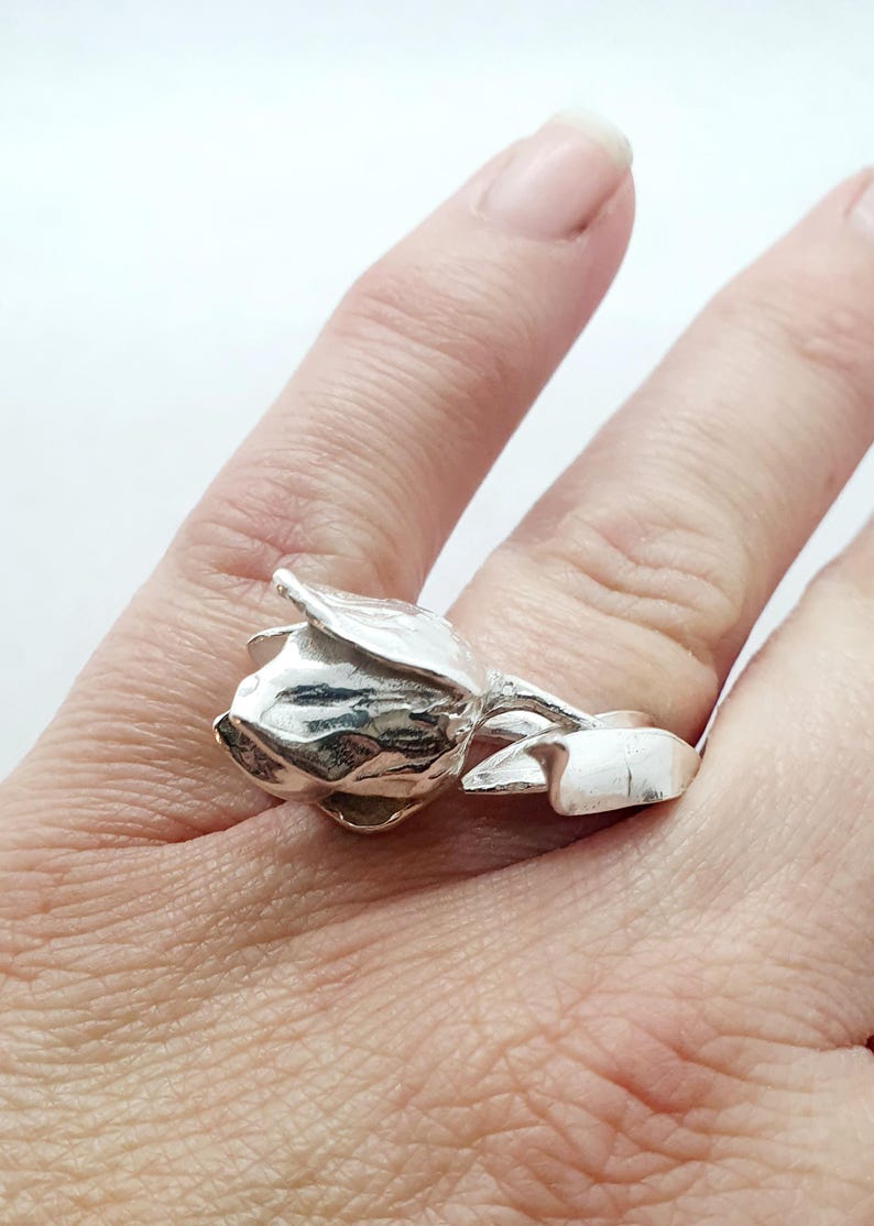 Handmade Tulip Flower Ring in Sterling Silver – Botanical Sculpted ...