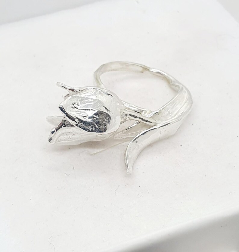 Handmade Tulip Flower Ring in Sterling Silver – Botanical Sculpted ...