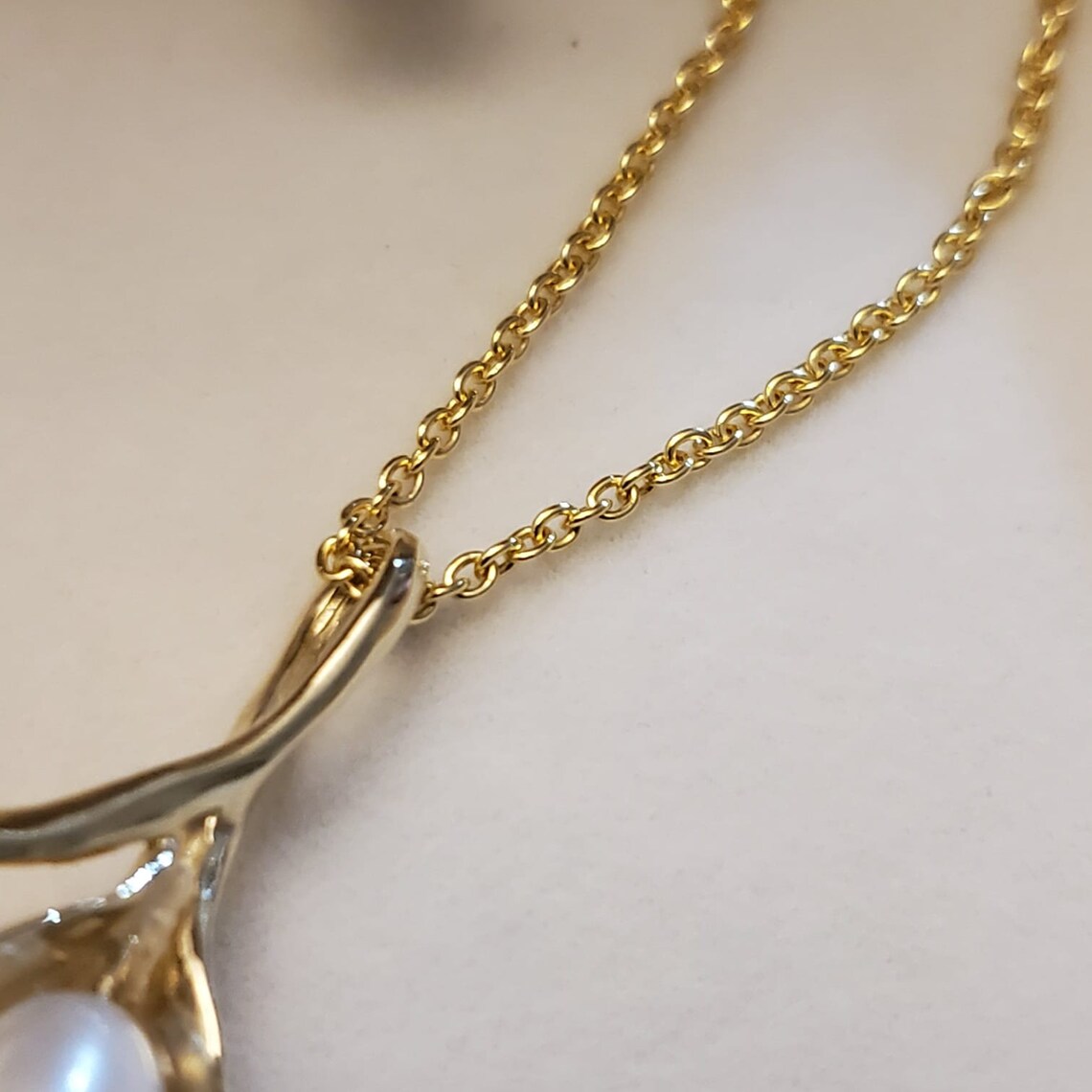 Calla Lily Gold Pendant Pearl Gold Pendant Express Shipping Etsy