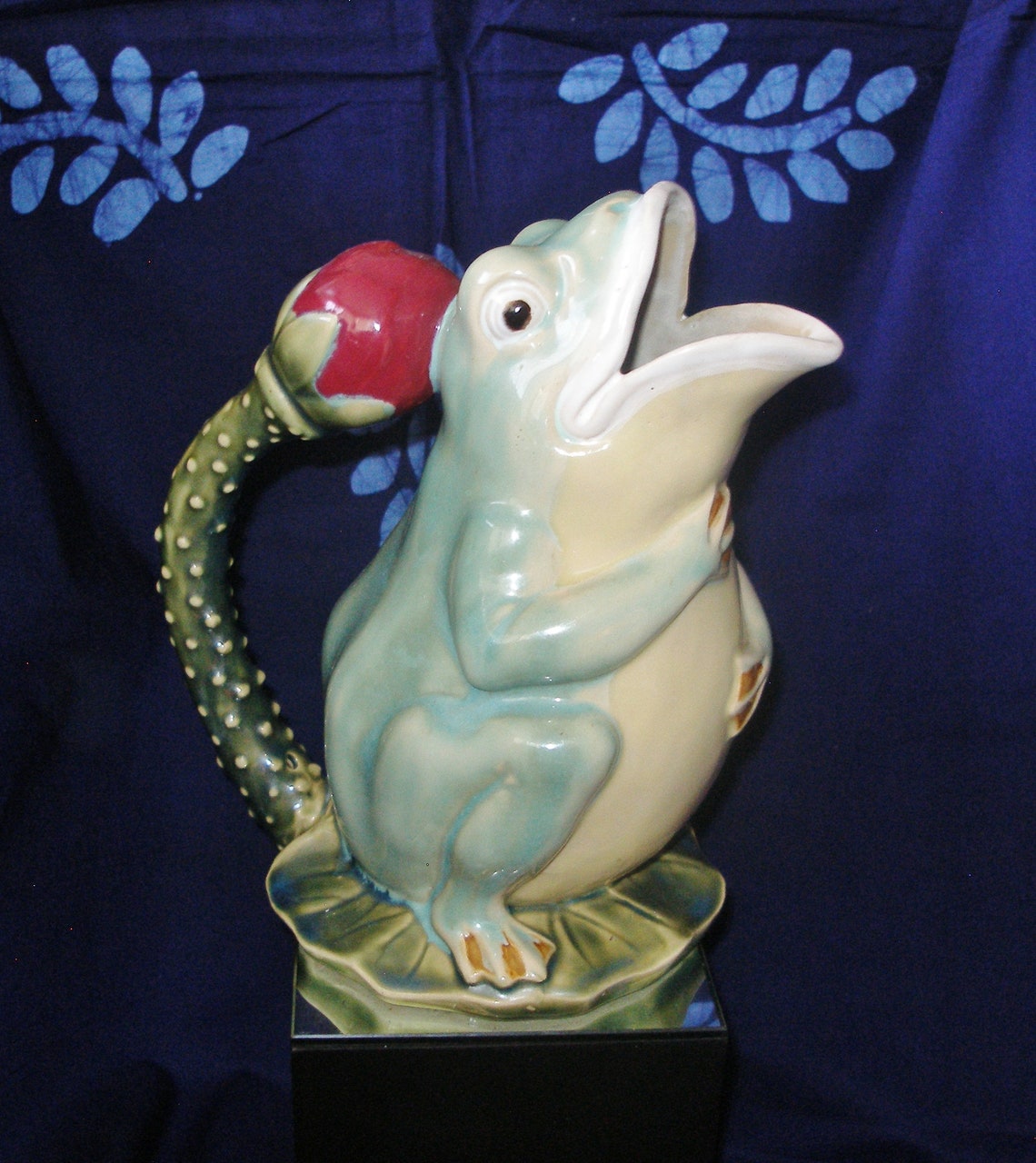 MAJOLICA Green FROG PITCHER - Etsy