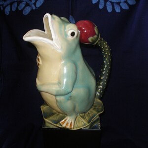 MAJOLICA Green FROG PITCHER - Etsy