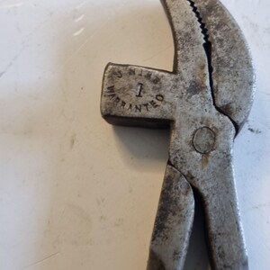 1920s Vintage Cobblers and Shoemakers Hand Tools Lasting Pliers Pincers ...