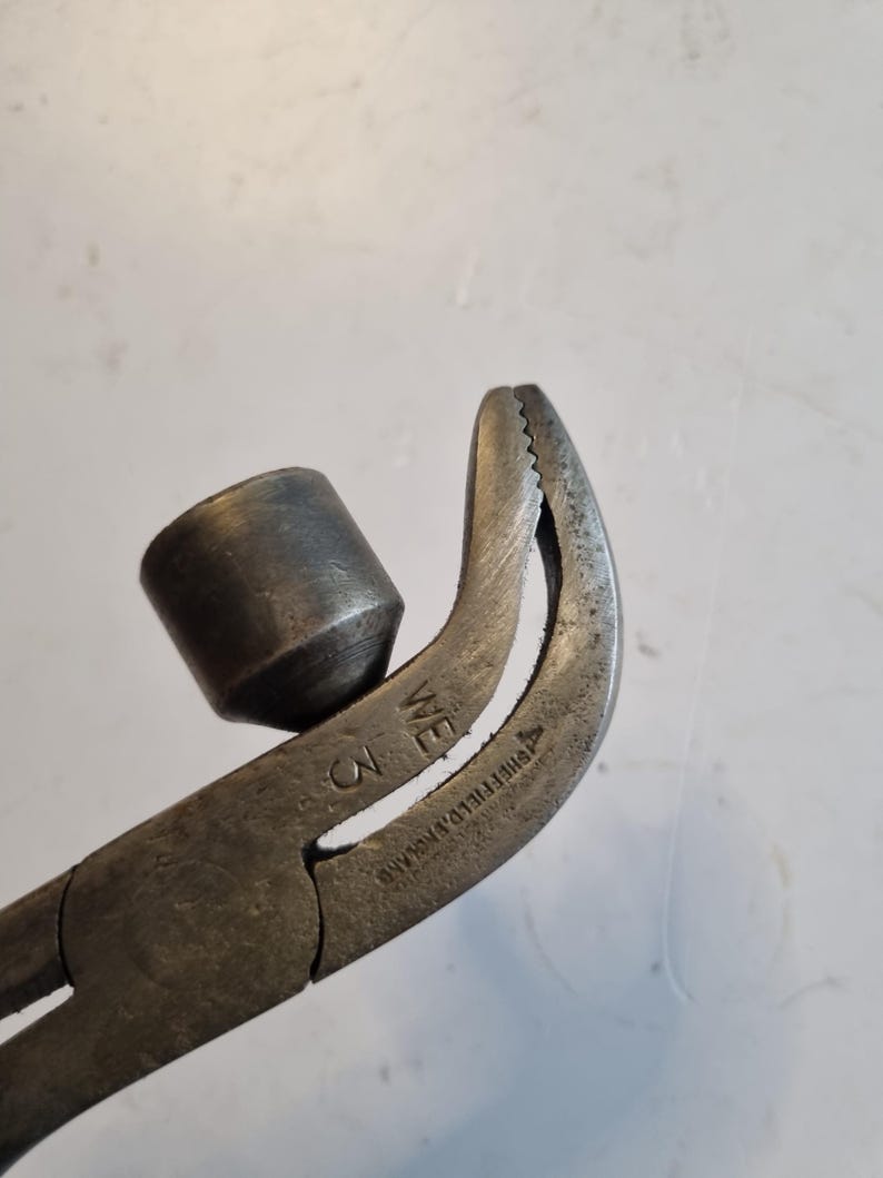 1920s Vintage Cobblers and Shoemakers Hand Tools Lasting Pliers Pincers ...