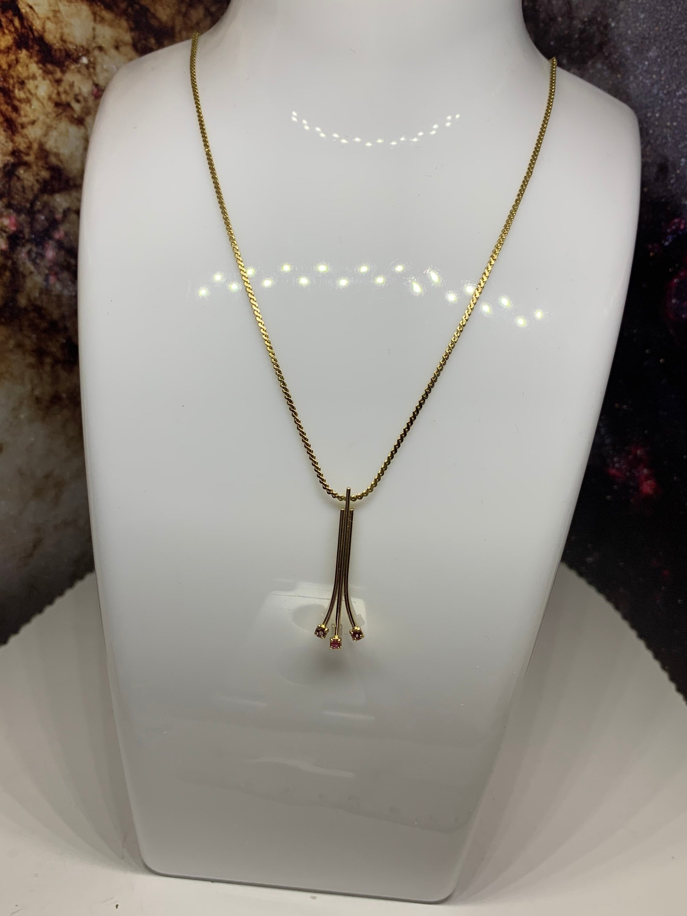 Avon Vintage Elegant Gold Ruby Chain Necklace Vintage - Etsy