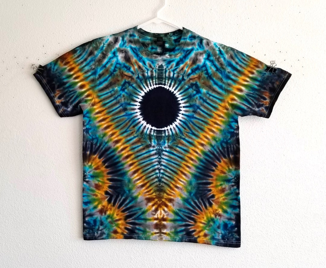 Large total Solar Eclipse Tie Dye Shirt - Etsy