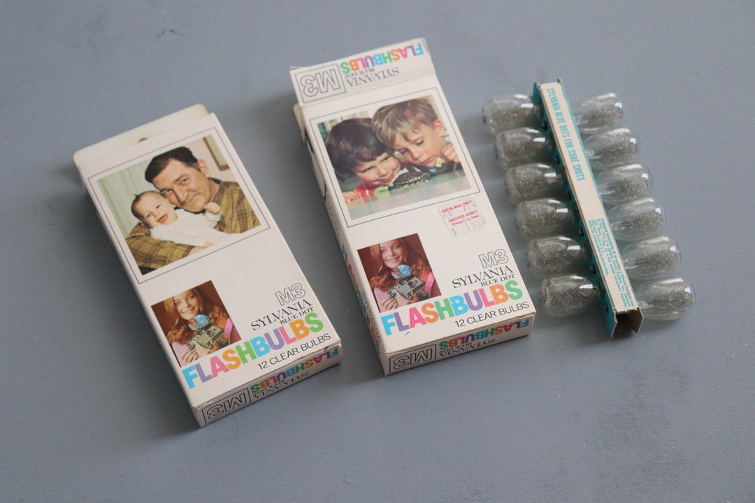 SALE Vintage Camera Flashbulbs M3 Sylvania Blue Dot Clear Bulbs 2 Boxes ...
