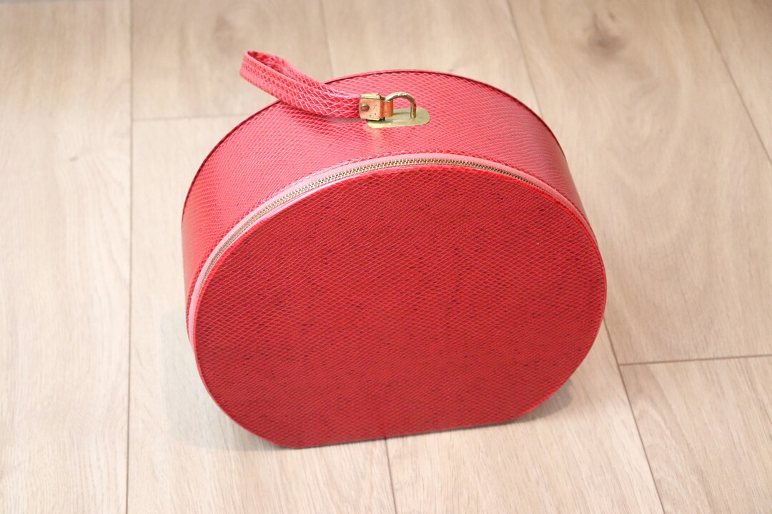 Vintage Small Size Red Hat Box Round Luggage - Etsy