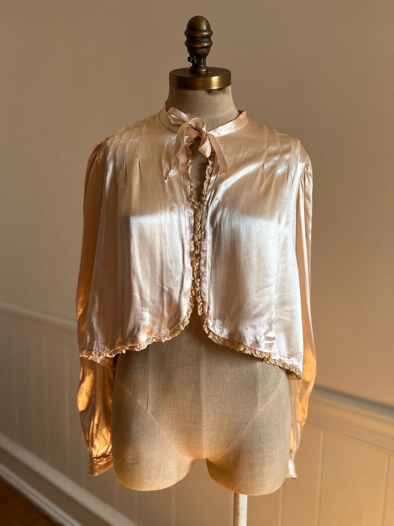 Vintage Early 1940's Peach Silk Bed Jacket - Etsy
