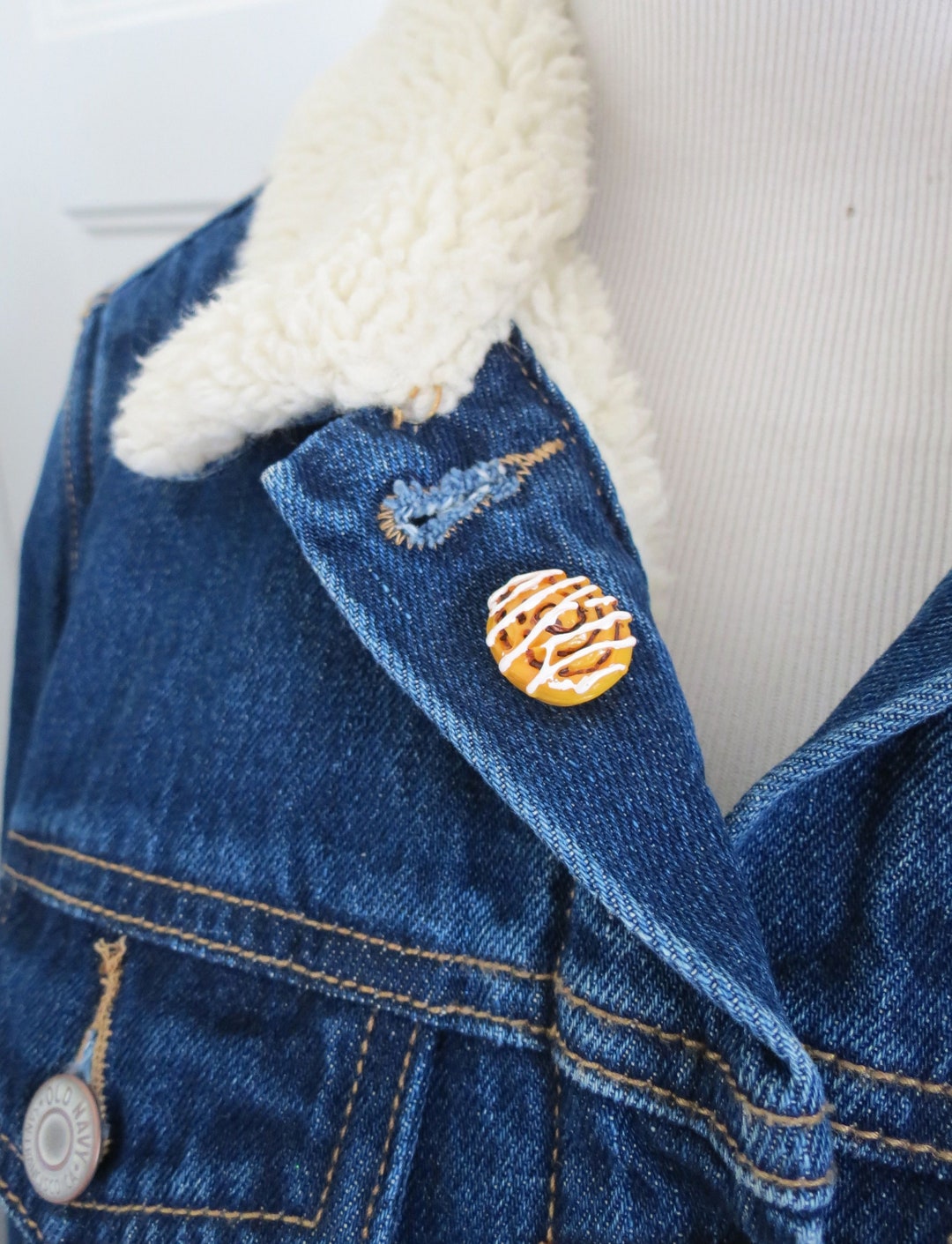 Cinnamon Roll Pin - Breakfast Sweet Bun Pinback Brooch - Etsy