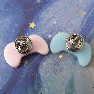 Gamer Pin Retro Video Game Controller Lapel Pin - Etsy