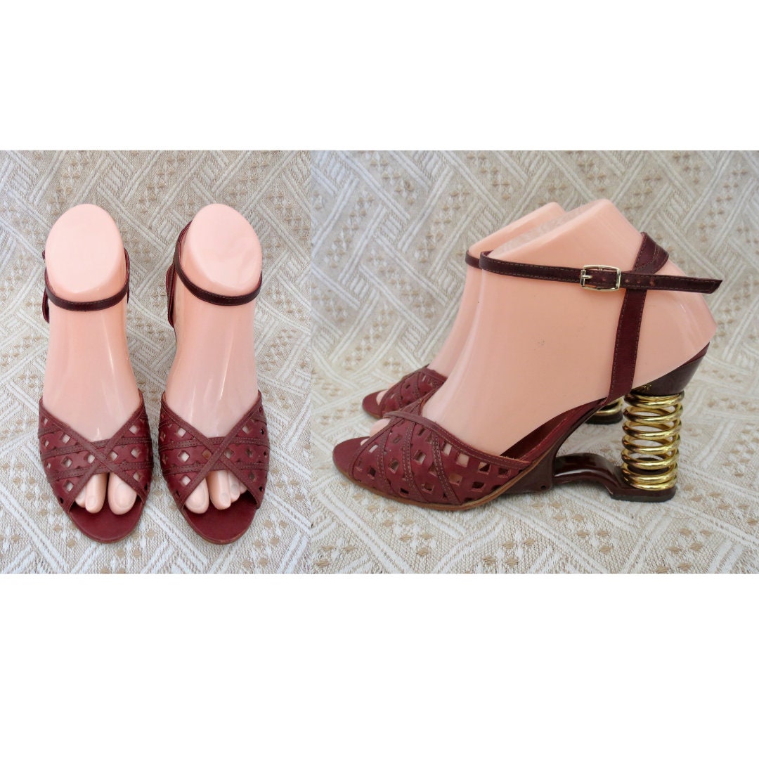 Vintage 70s Spring Heels - 1970s Leather Sandals - Size 8 - Funky ...