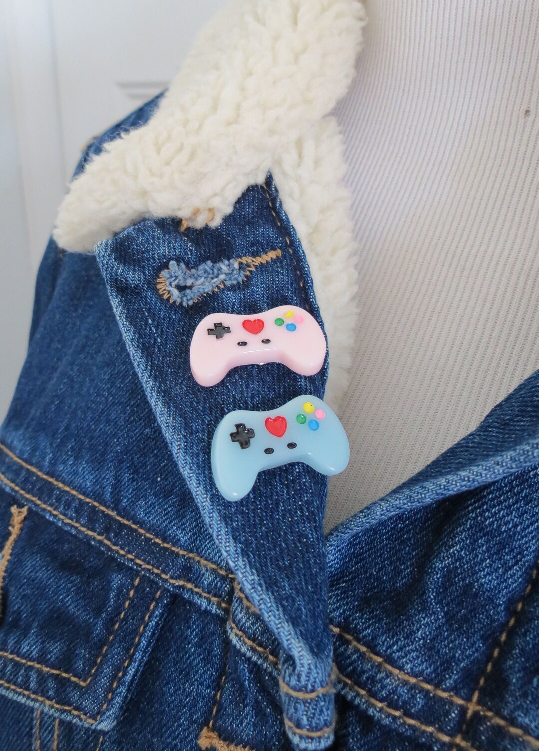 Gamer Pin Retro Video Game Controller Lapel Pin - Etsy