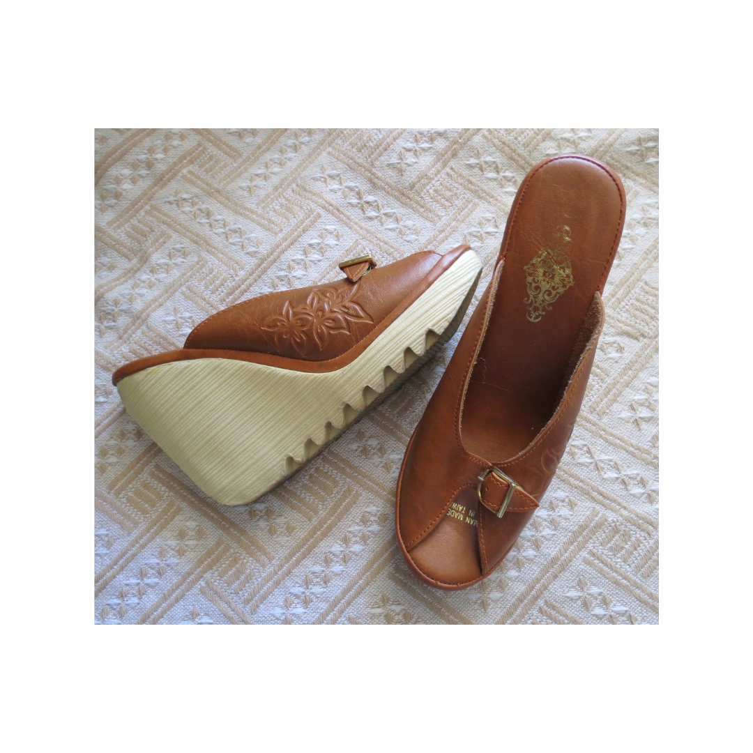 Vintage 70s Platform Wedge Sandals Sawtooth Rubber Heel 1970s Hippie ...
