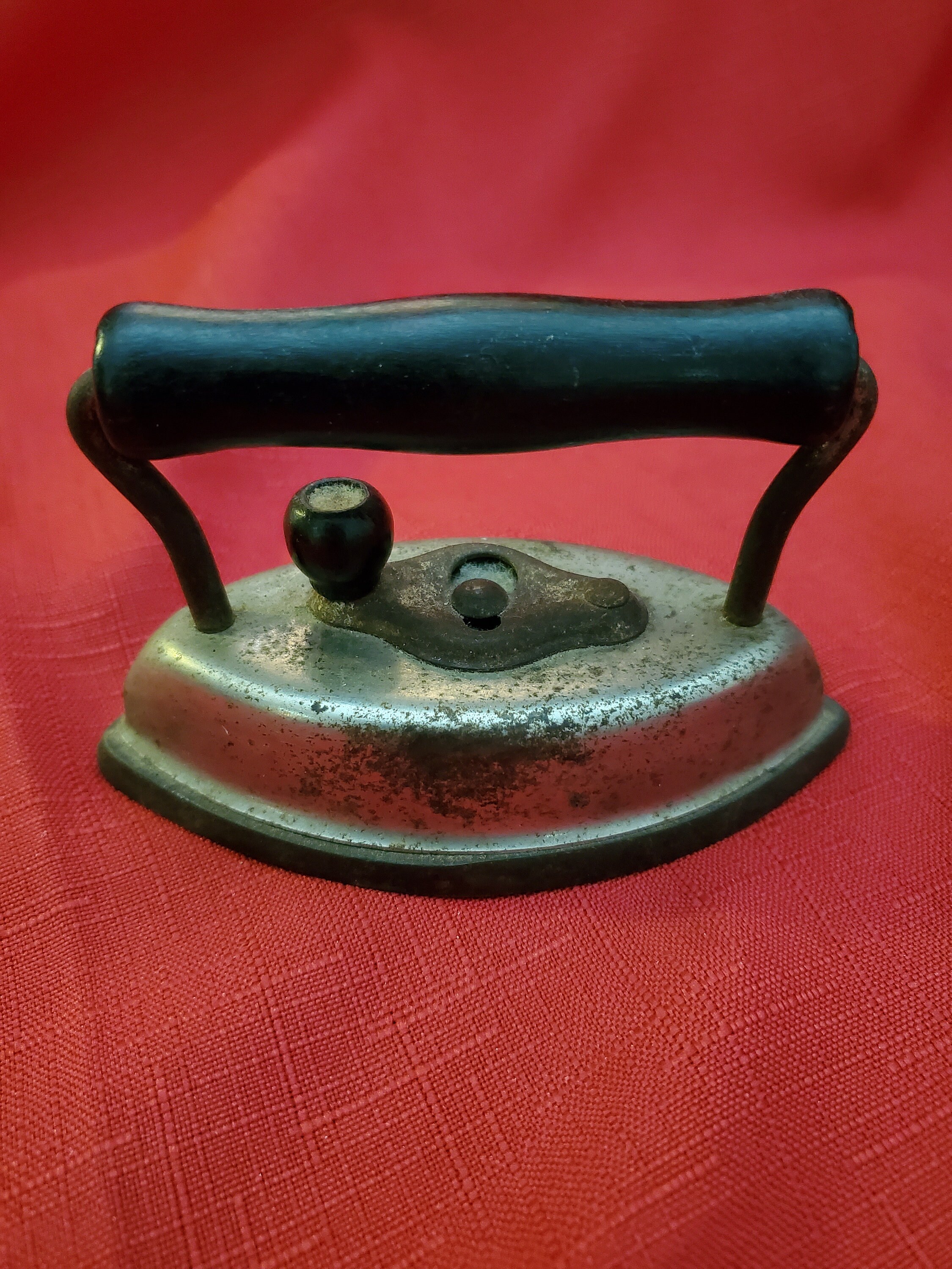 Memorabilia Collectibles Vintage 1920's Child Sad Iron Toy Art ...