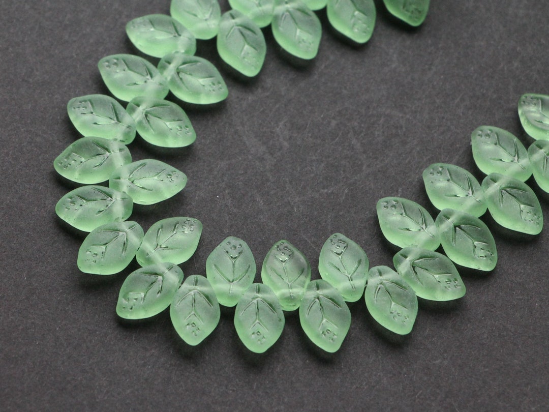 30pcs Matte Green Leaves Beads 12x7mm Czech Glass Leaves Leaf Floral ...