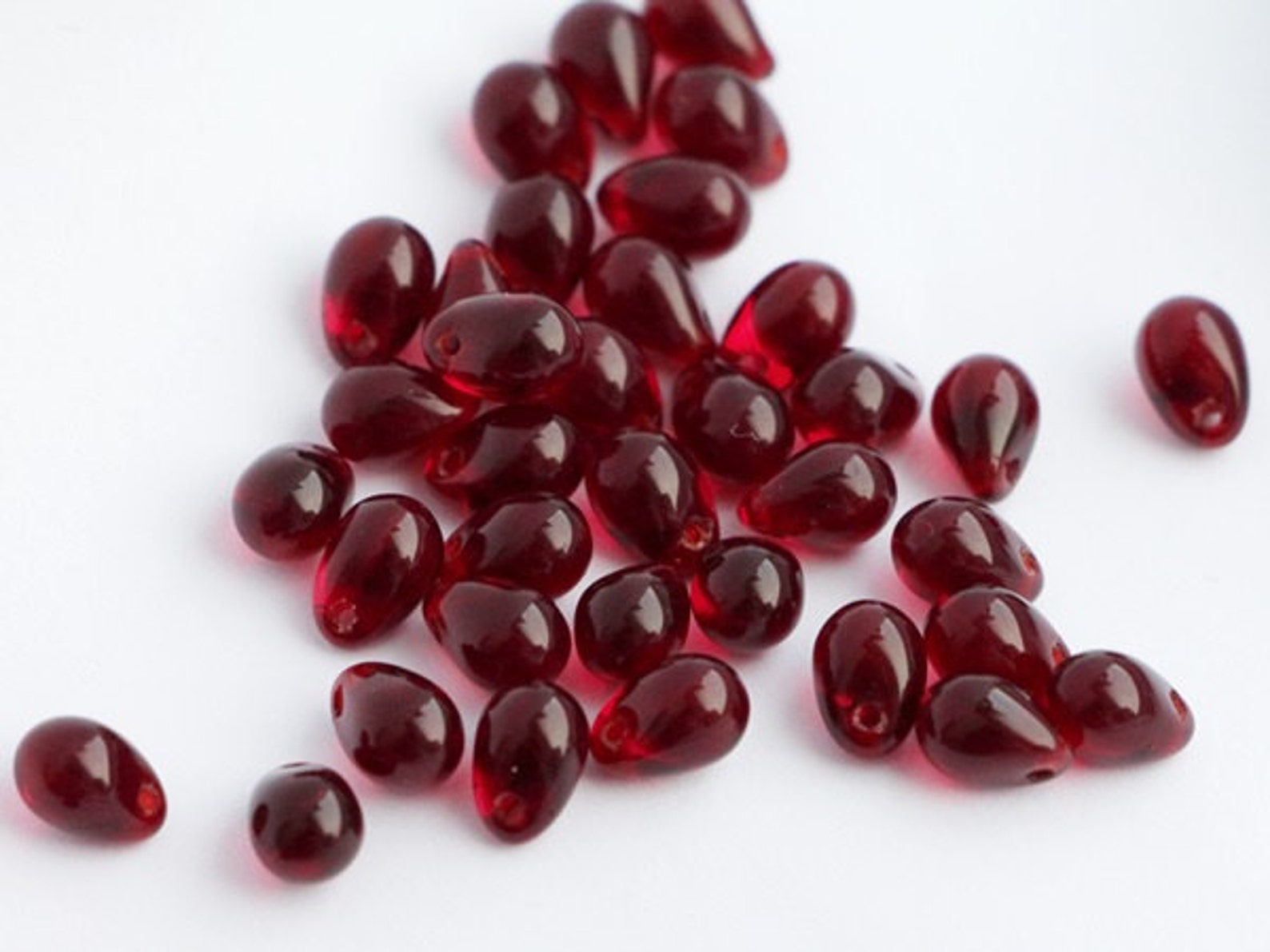 5x7mm Garnet Red Tiny Teardrop 25pcs Czech Glass Drops Beads - Etsy