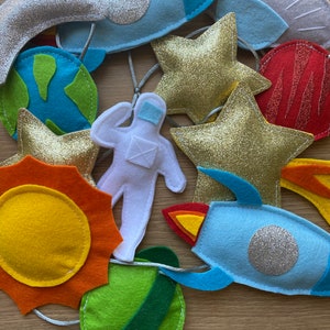 Felt Space Bunting Garland: Rocket, Planet, Astronaut Nursery Decor - Etsy