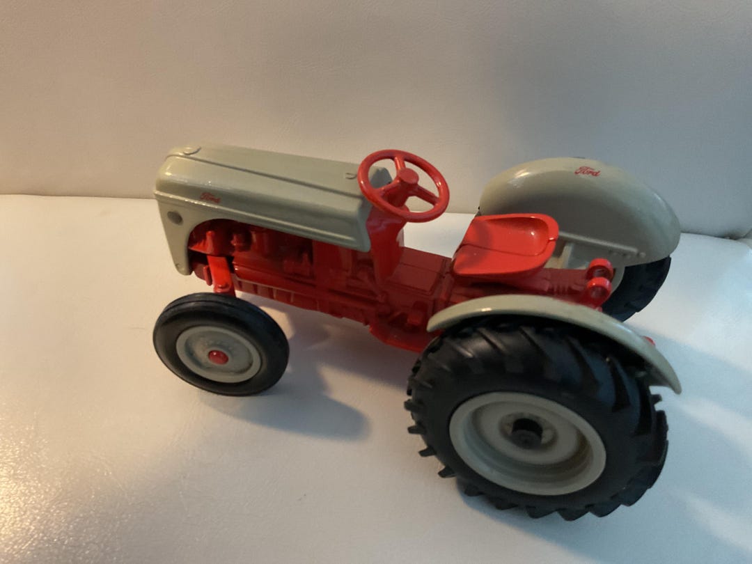 Vintage TOY TRACTOR. Ford Tractor in Mint Condition. Red and Grey. - Etsy