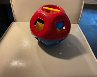 Tupperware Educational Toy Ball Shape O Sorter Includes All 10 Shapes ...