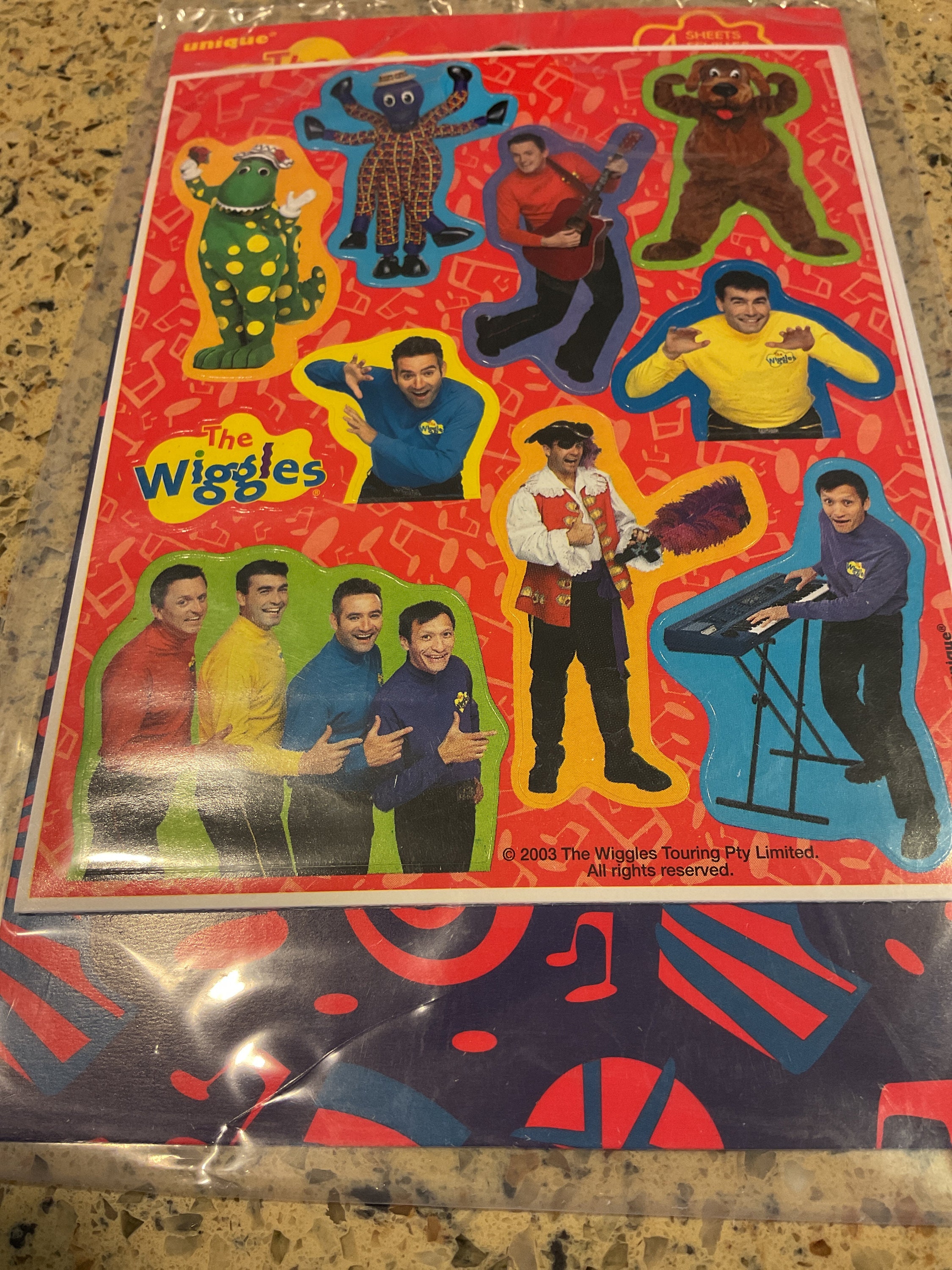 THE WIGGLES PARTY Supplies. Plastic Tablecloth, Loot Bags, Napkins ...