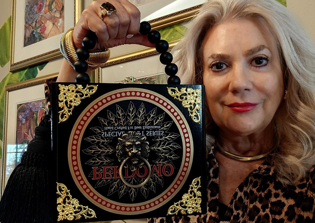Lion Doorknocker Cigar Box Purse, Red Velvet Lined, Cross Body Option ...