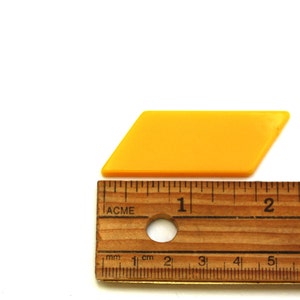 90s' Yellow Parallelograms. Vintage Geometric Form. 5 Pieces. - Etsy