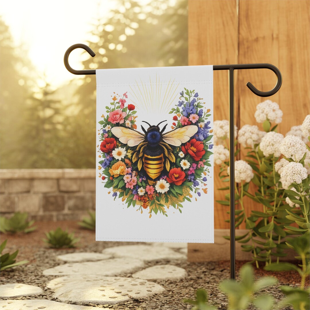 Bumblebee Floral Wreath Garden Flag | House Banner - Etsy
