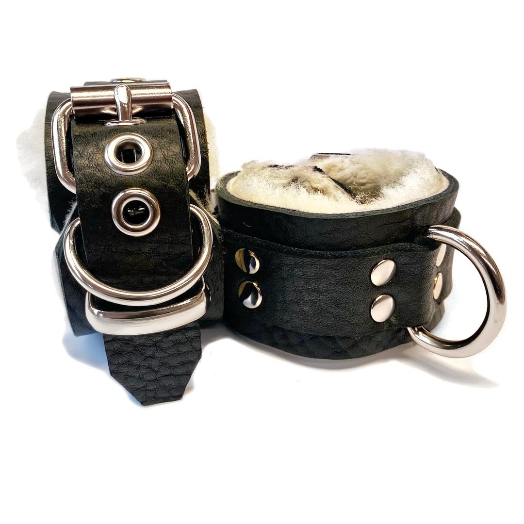 Wrist or Ankle Restraints Lined in Sheepskin Fur | Soft Bullhide ...