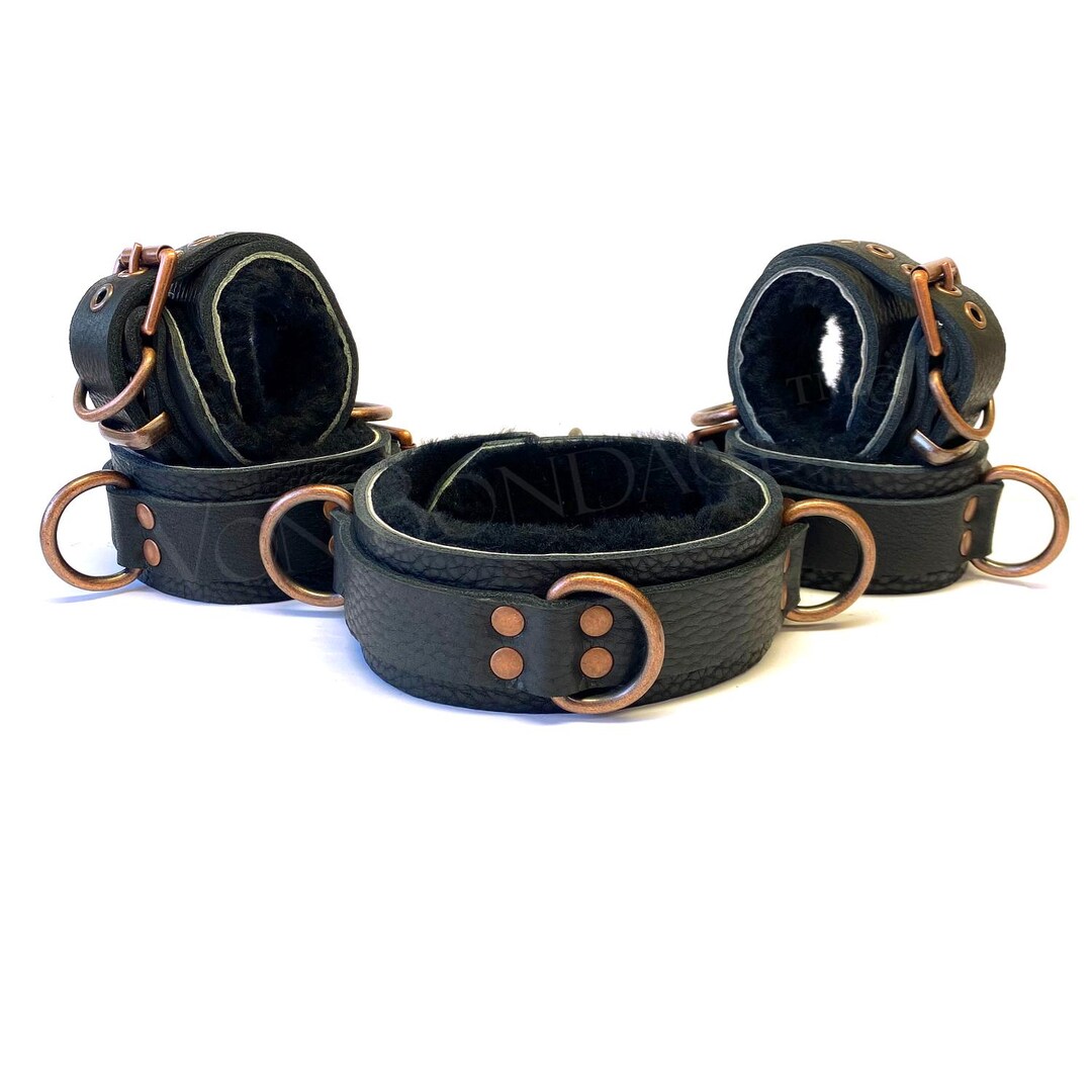 Fur-lined 5 Piece Bondage Cuff Set Soft Bullhide Leather | Restraints ...