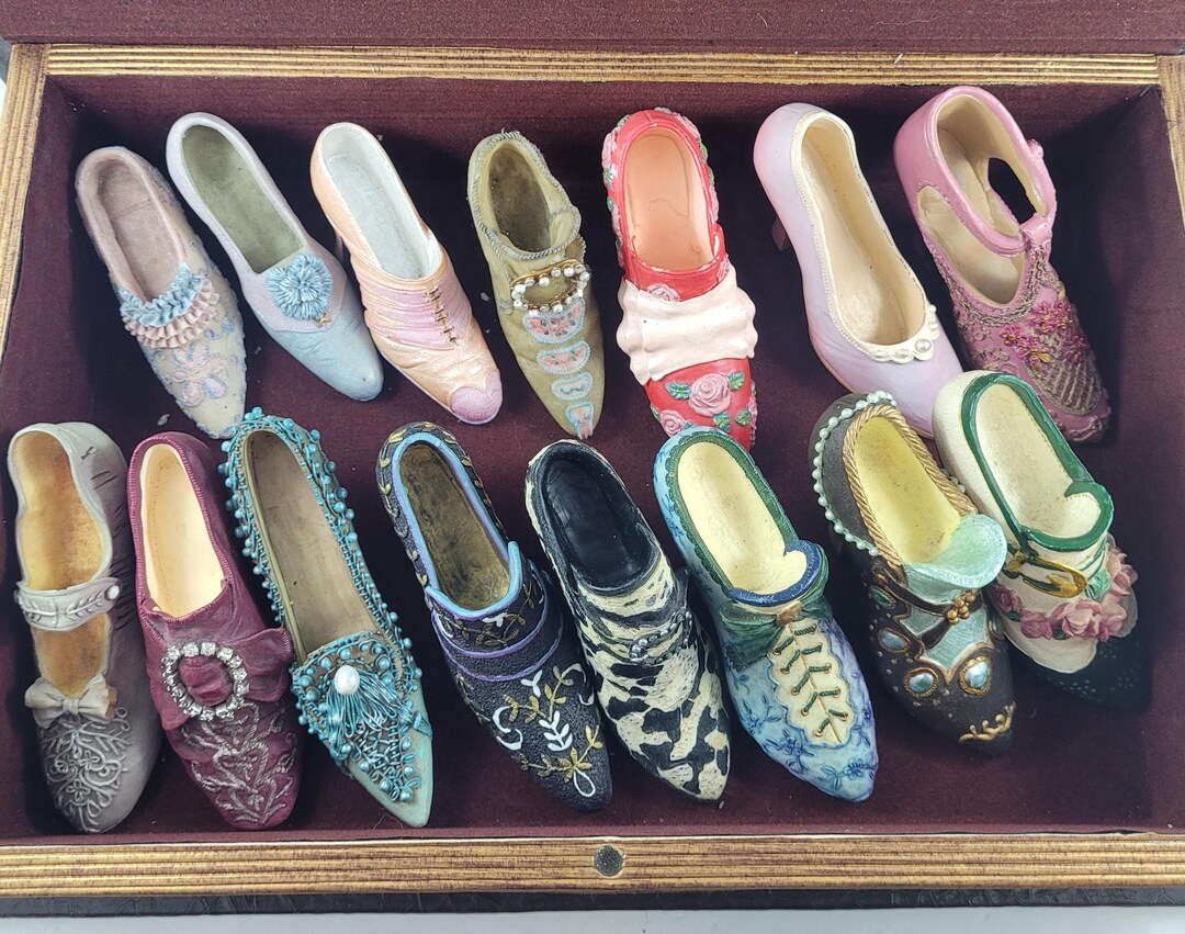 A Collection of 15 Miniature High Heel Shoes Hand Painted Sold ...