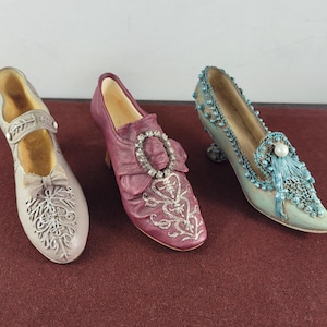 A Collection of 15 Miniature High Heel Shoes Hand Painted Sold ...