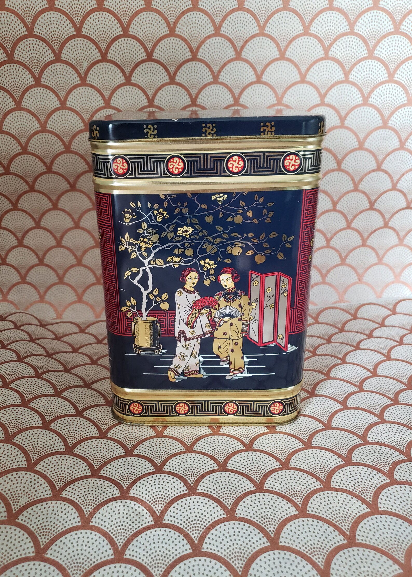 Large CHINOISERIE TEA TIN / Made in England / Large Tea Tin Made in ...
