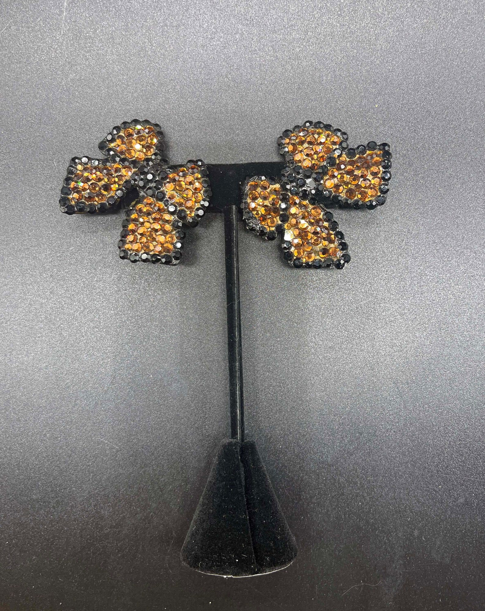 Richard Kerr Vintage Signed Bow Earrings / RICHARD KERR Black and Copper Rhinestone BOW Clip-on ...