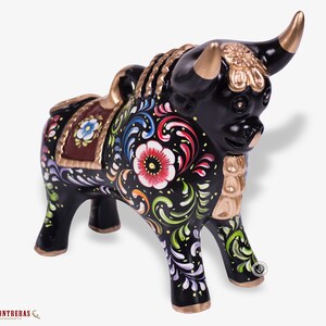 Hand-painted Pucara Bull 8.5" Tall in Ceramic, Peruvian Sculpture ...