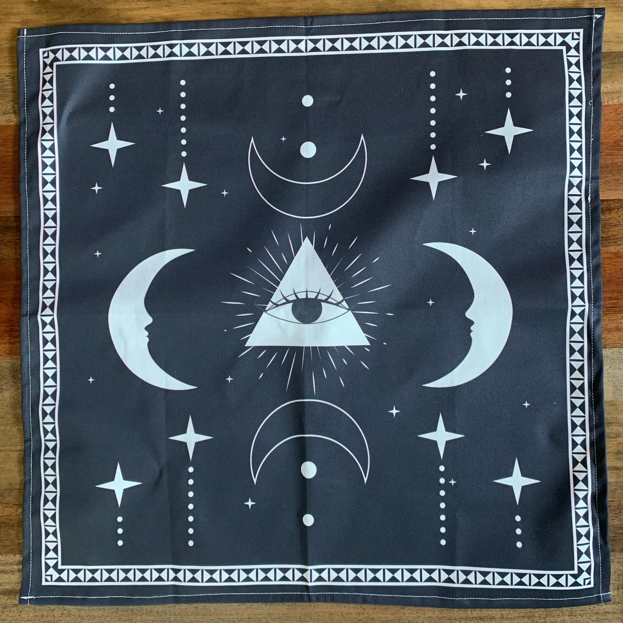 Altar Cloth Tarot Cloth All Seeing Eye Astrology cotton | Etsy